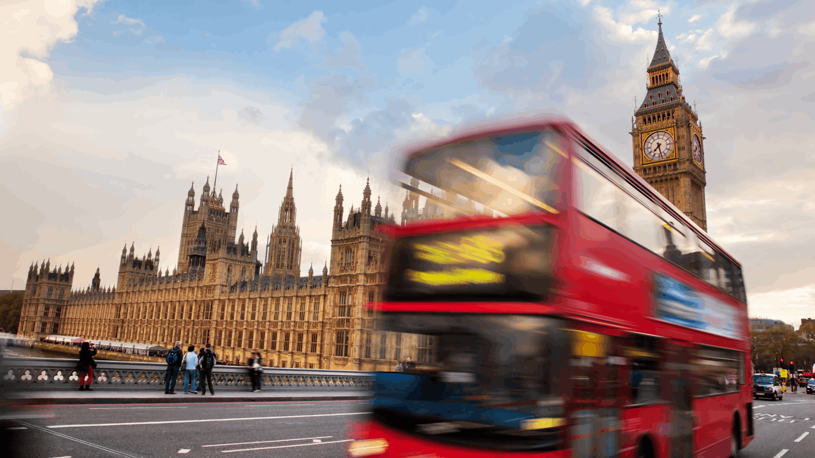 Elizabeth Line Connections - London Southend Airport