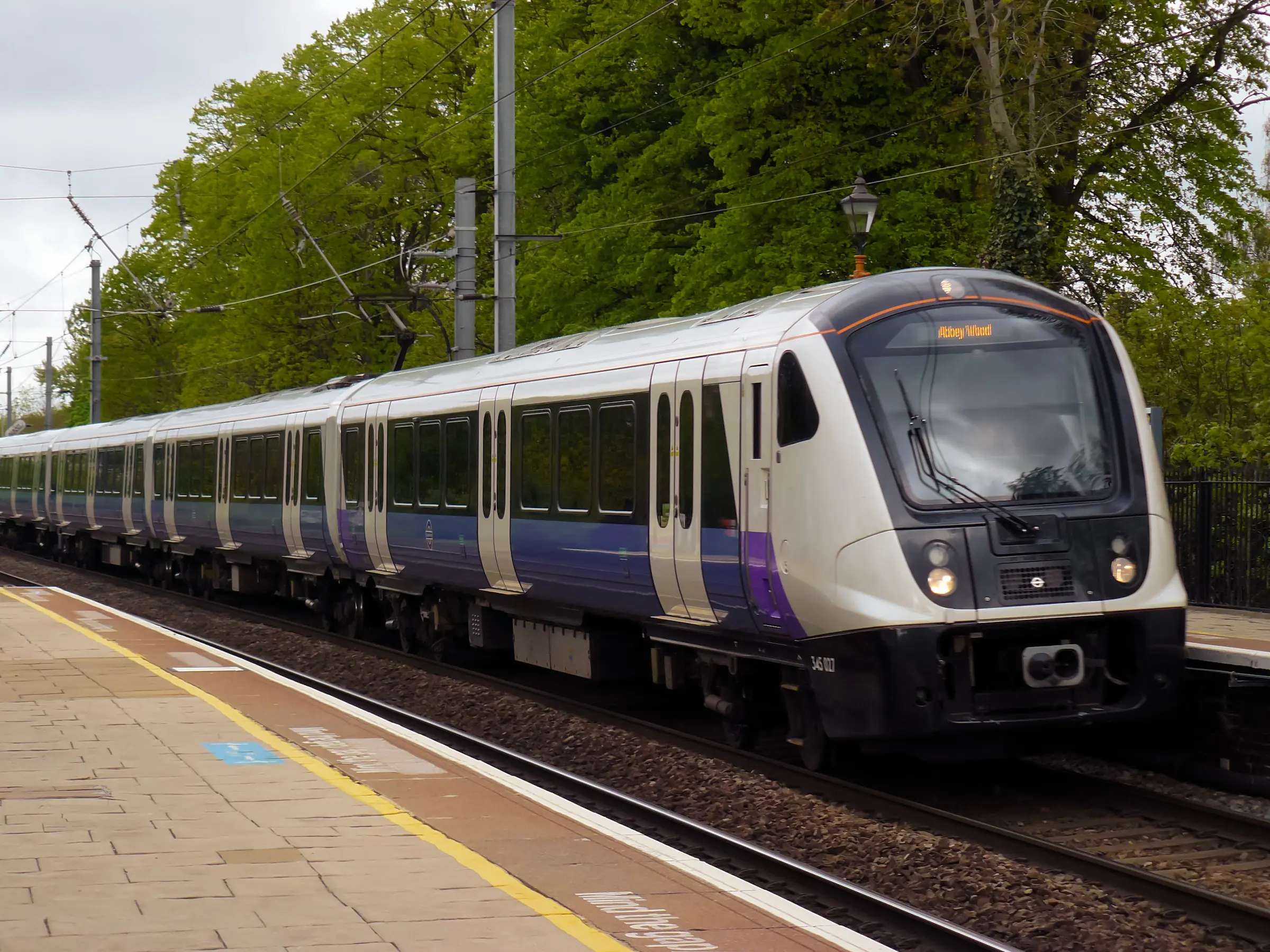 Elizabeth Line Connections - London Southend Airport